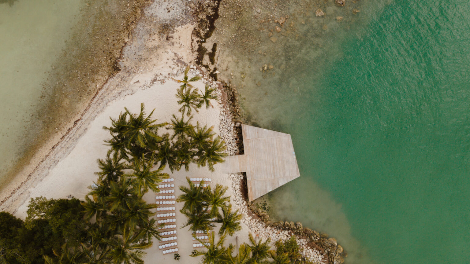 Sydney + Jacob Isla Bella Beach Resort Wedding thebigdayweddings.com